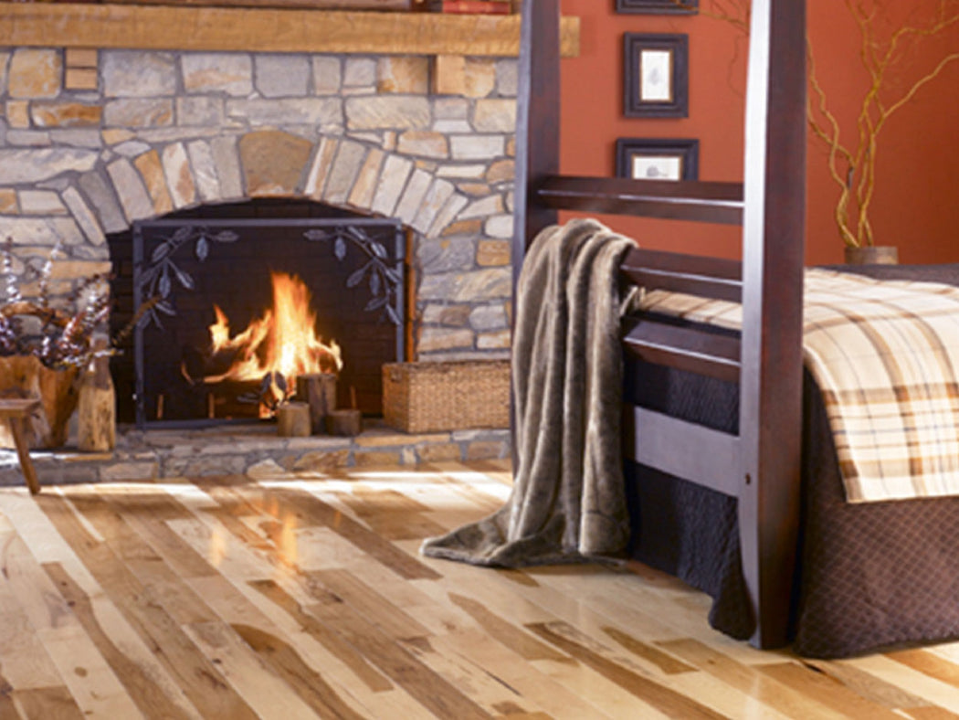SOLID HARDWOOD – Evergreen Hardwood Floors
